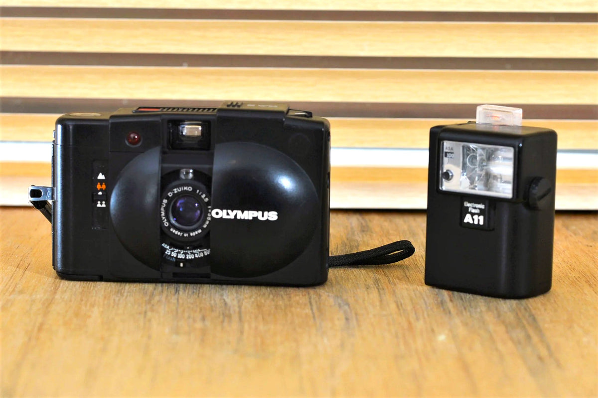 Compact Cameras – Rewind Cameras
