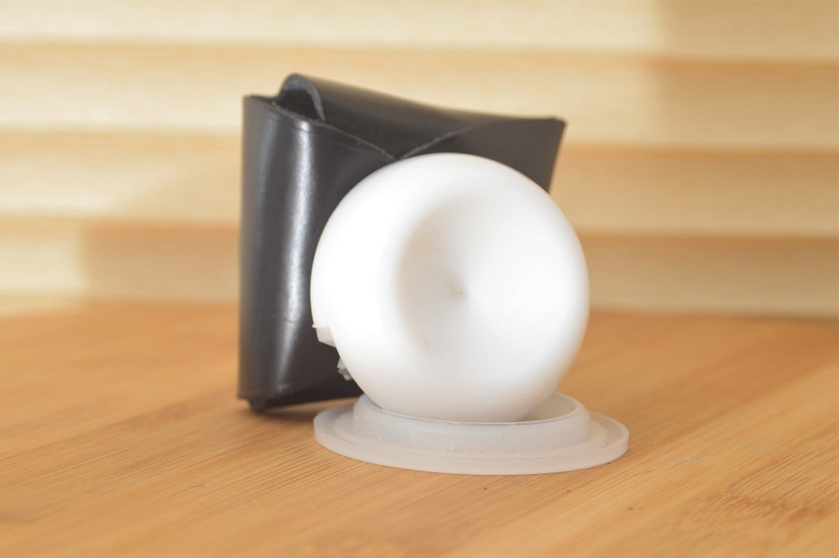Exposure diffuser for exposure meter with case. A great tool for accur ...