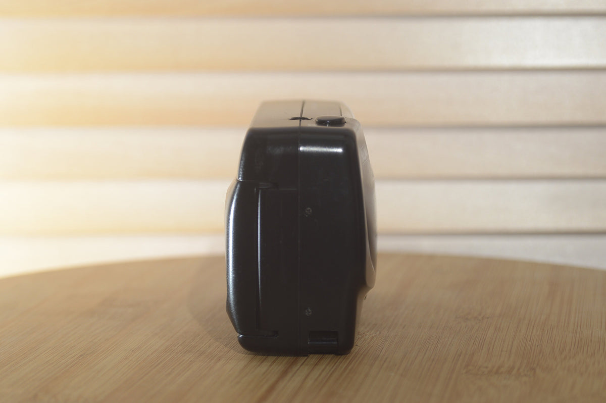 Halina Vision XAS Auto Focus 35mm point and shoot compact camera ...